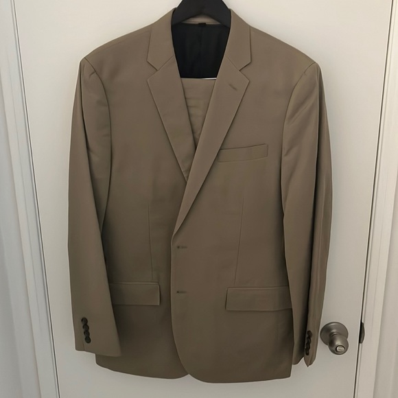 J. Crew | Suits & Blazers | J Crew Ludlow Suit Caprini Italian Khaki ...